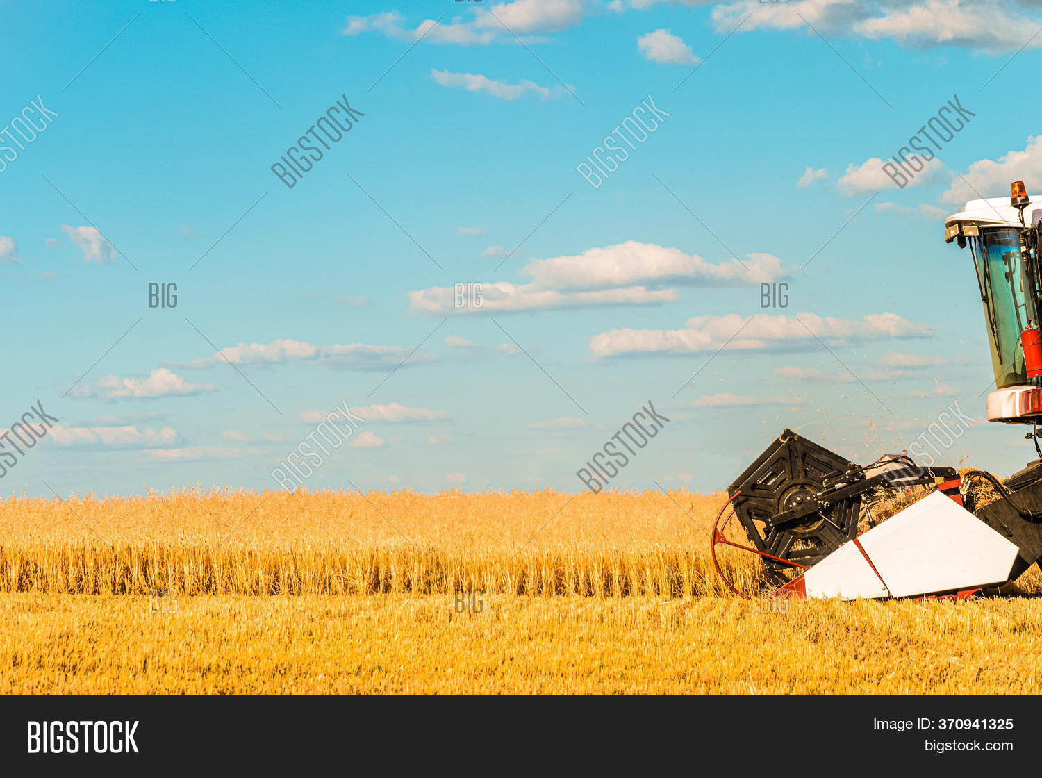 Combine Harvester Image & Photo (Free Trial) | Bigstock
