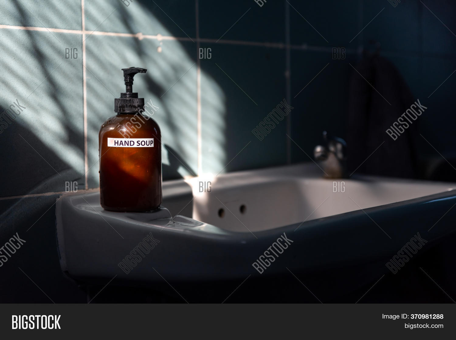 Liquid Hand Soap Image & Photo (Free Trial) | Bigstock