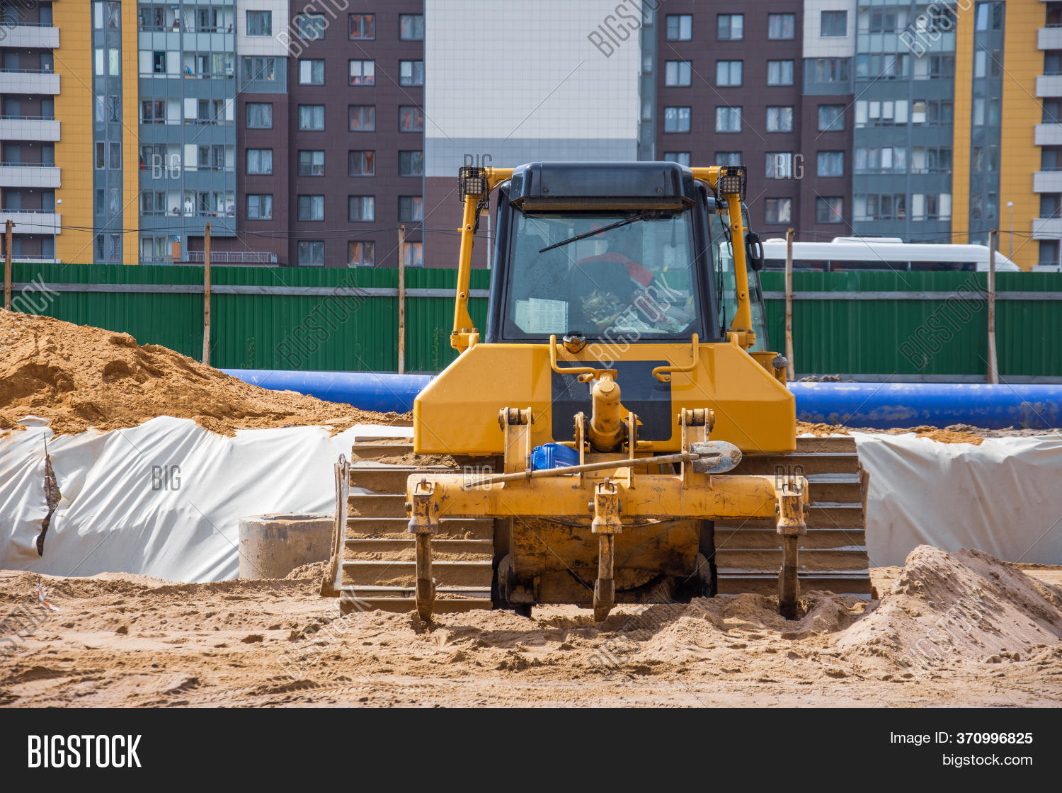 Heavy Bulldozer Back Image & Photo (Free Trial) | Bigstock