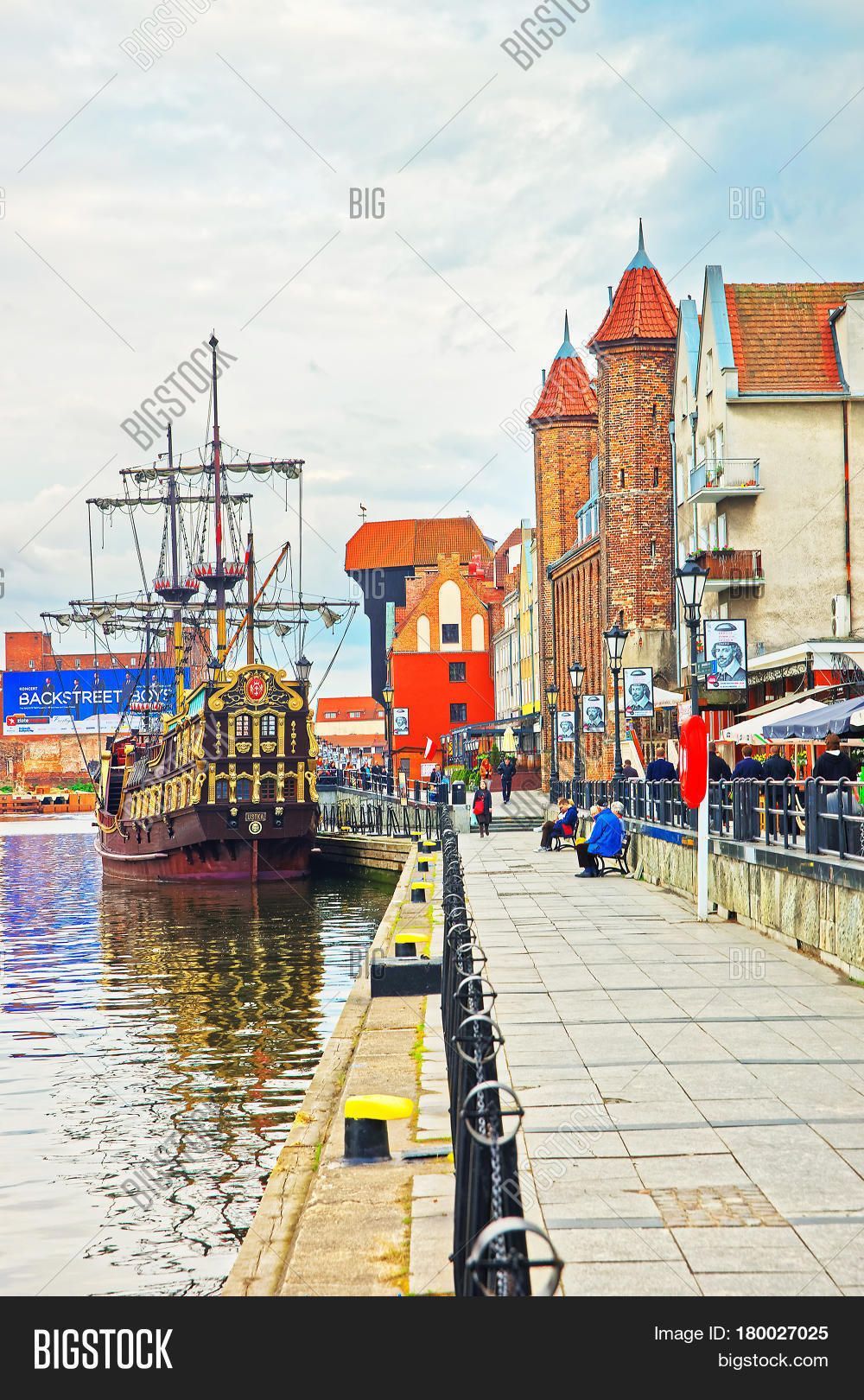 Ship Medieval Port Image & Photo (Free Trial) | Bigstock
