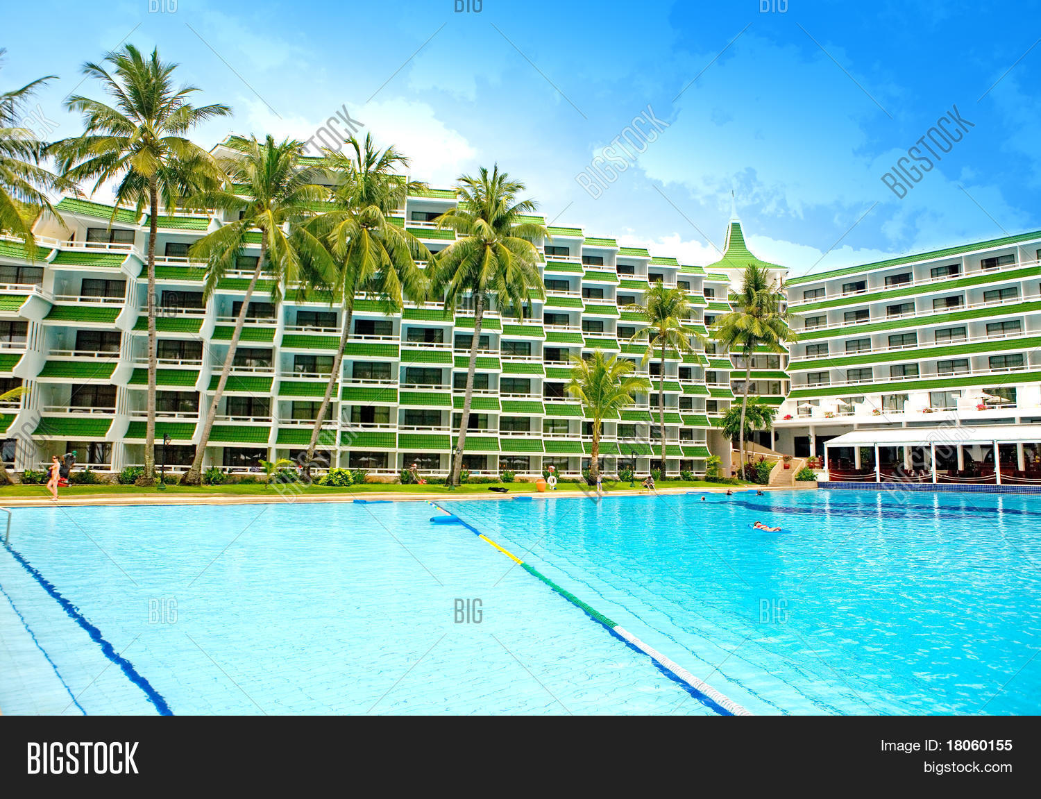 Imagen y foto Piscina En Un Hotel (prueba gratis) | Bigstock