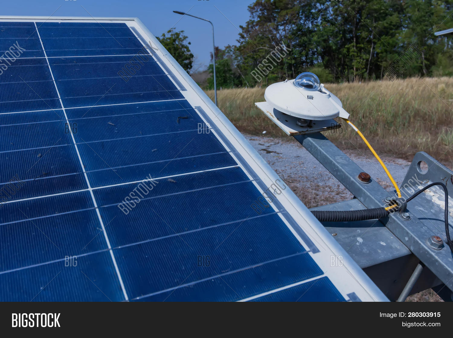 Pyranometer Measuring Image & Photo (Free Trial) | Bigstock