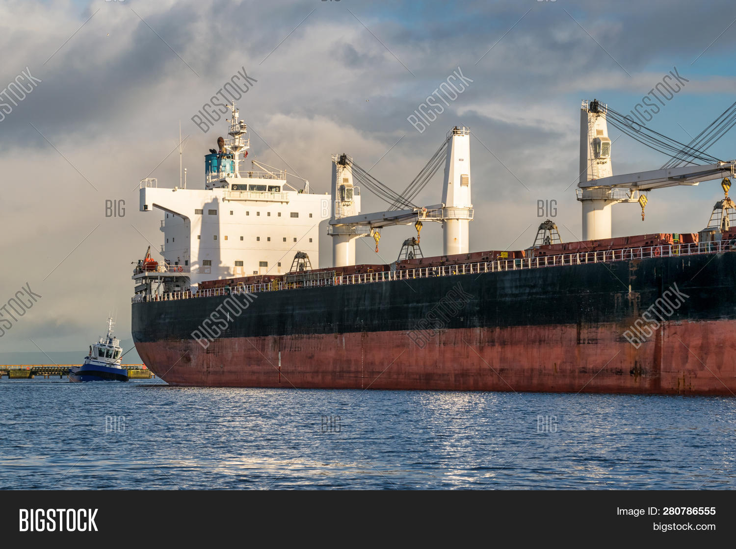 Picture Cargo Ship Image & Photo (Free Trial) | Bigstock