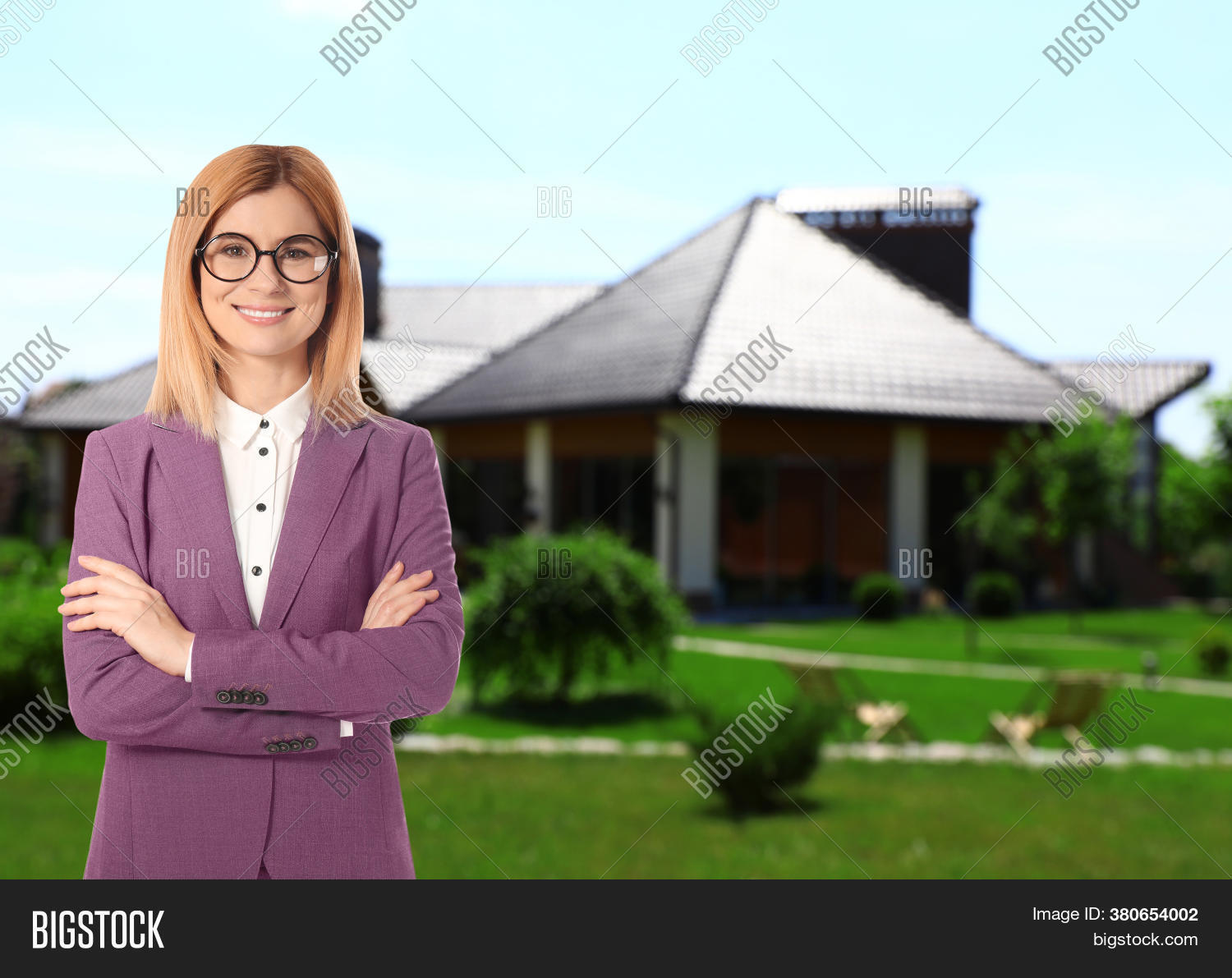 Real Estate Agent Image & Photo (Free Trial) | Bigstock