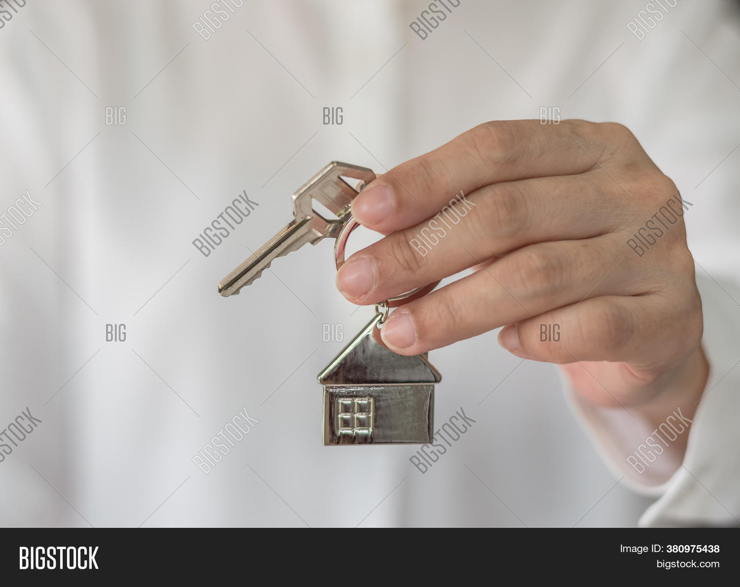 House Key Real Estate Image & Photo (Free Trial) | Bigstock