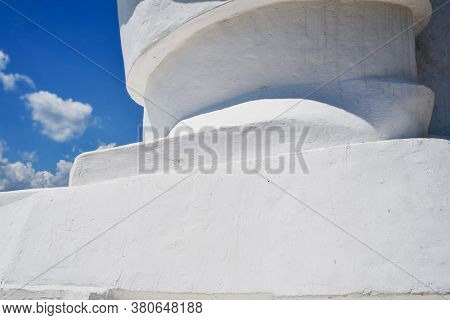 Photo White Statue Image & Photo (Free Trial) | Bigstock