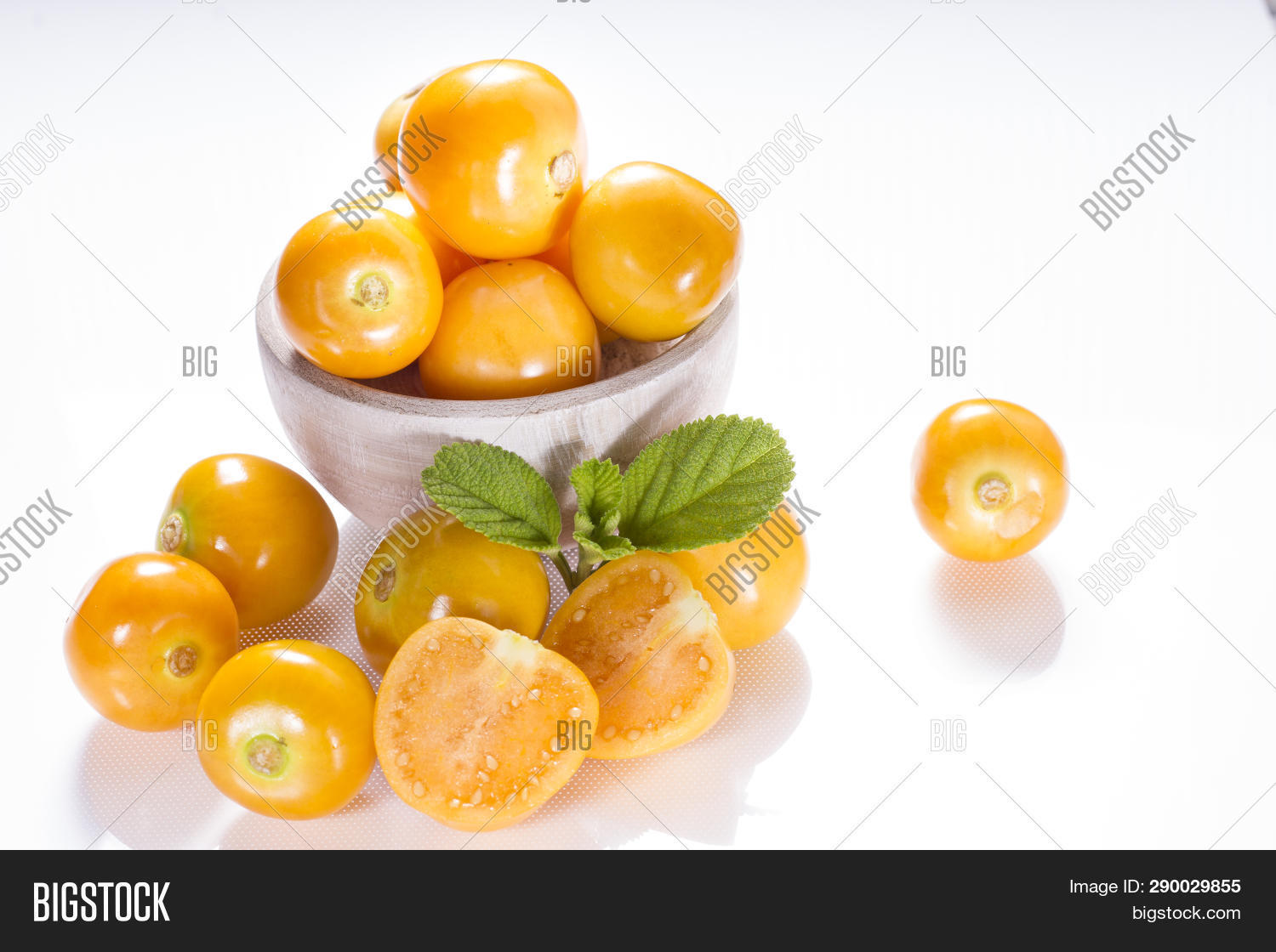 Fruit Cape Gooseberry Image & Photo (Free Trial) | Bigstock