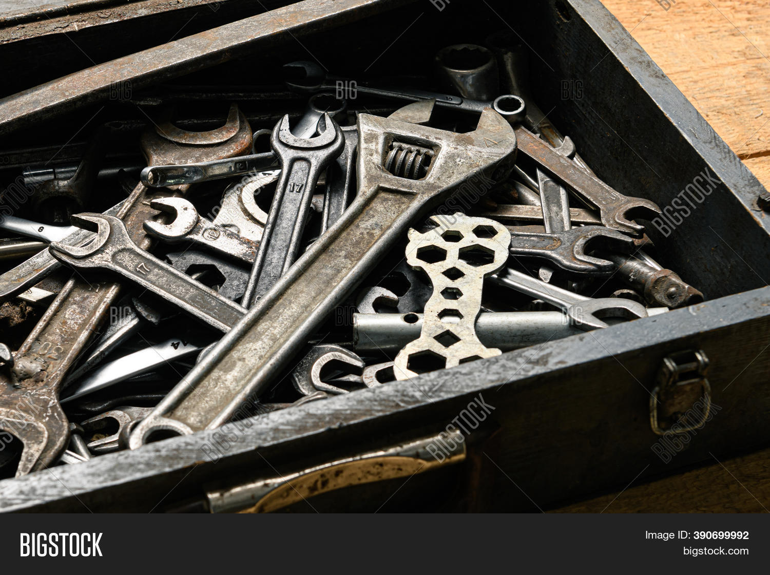 Set Old Wrenches Image & Photo (Free Trial) | Bigstock