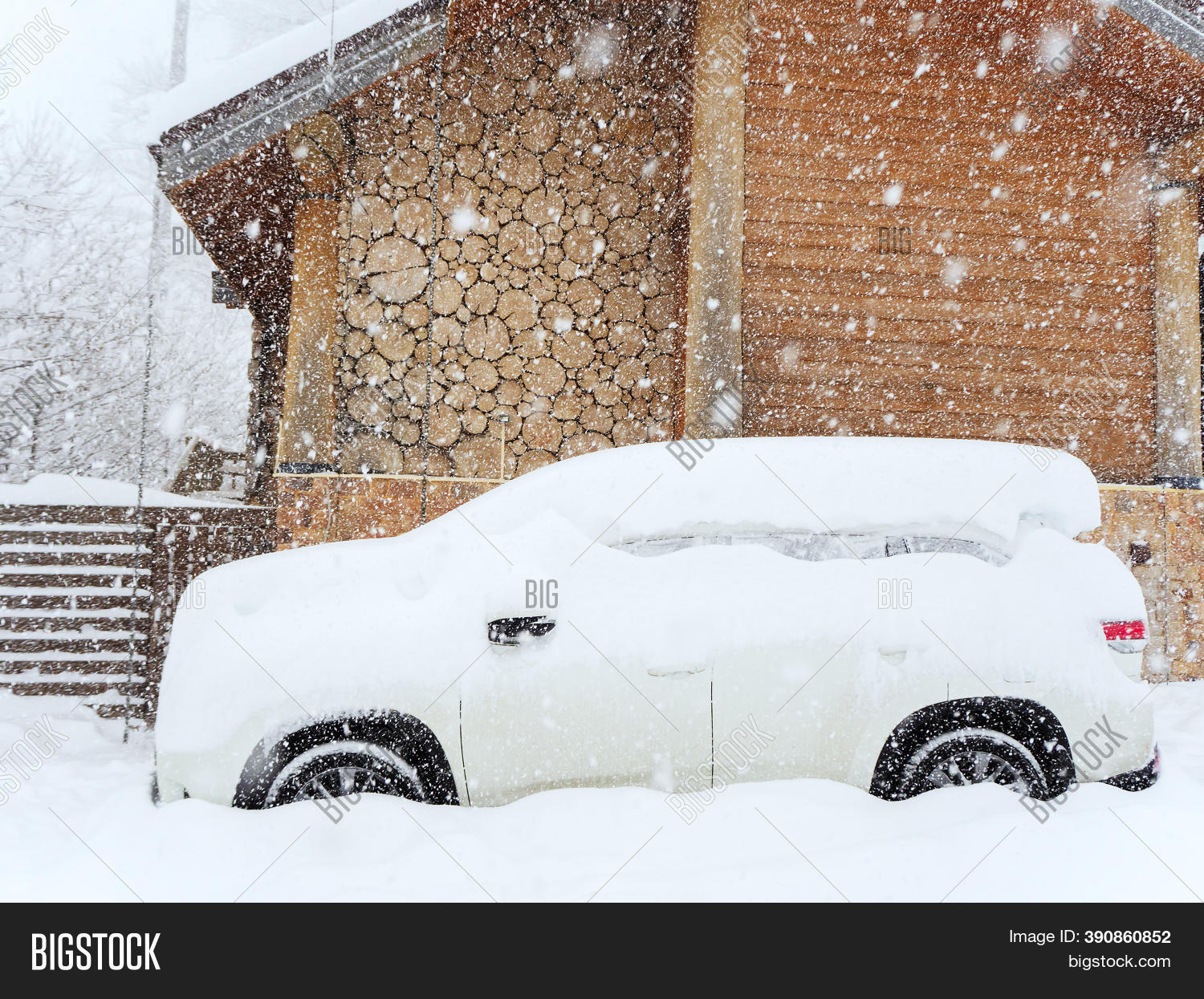 Snow-covered Car Image & Photo (Free Trial) | Bigstock