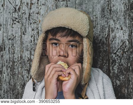 Hungry Child Eating Image & Photo (Free Trial) | Bigstock