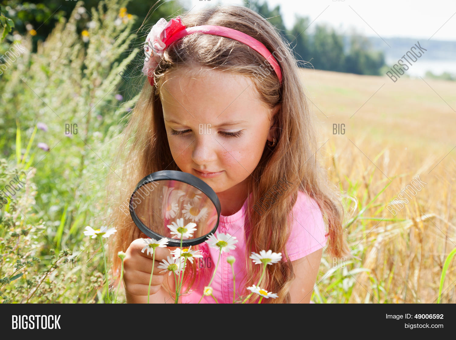 Little Girl Exploring Image & Photo (Free Trial) | Bigstock
