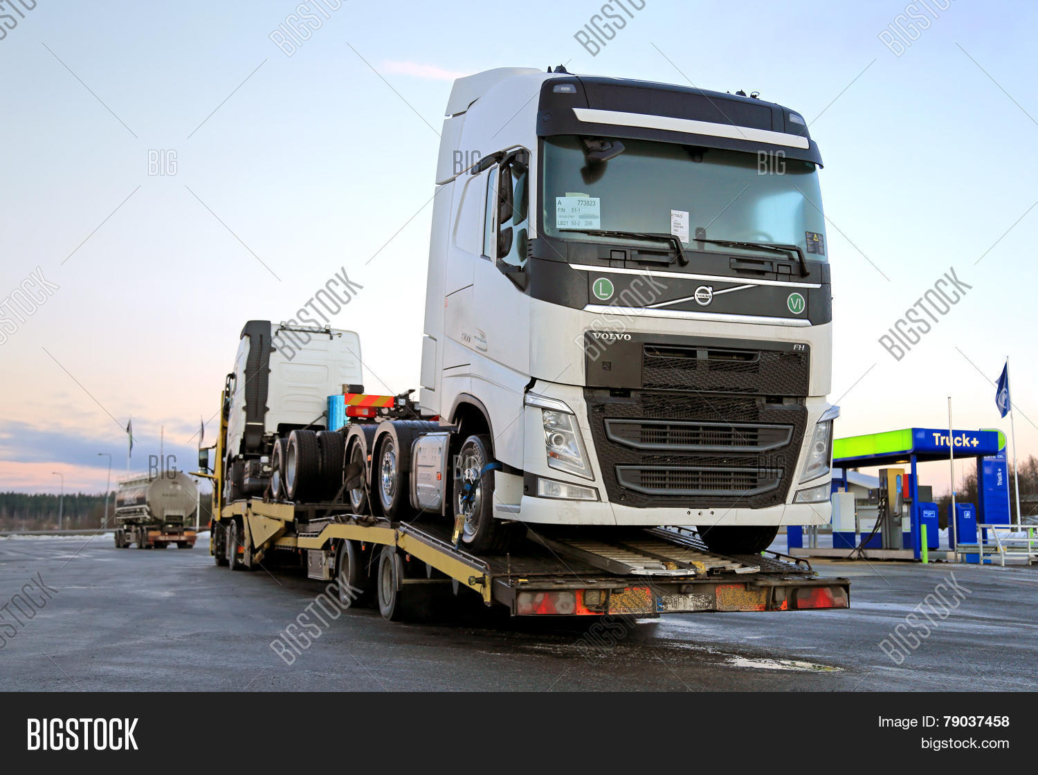 New Volvo FH Trucks Image & Photo (Free Trial) | Bigstock