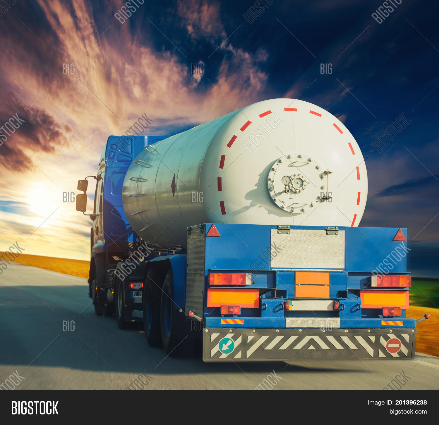 White Tanker Driving Image & Photo (Free Trial) | Bigstock