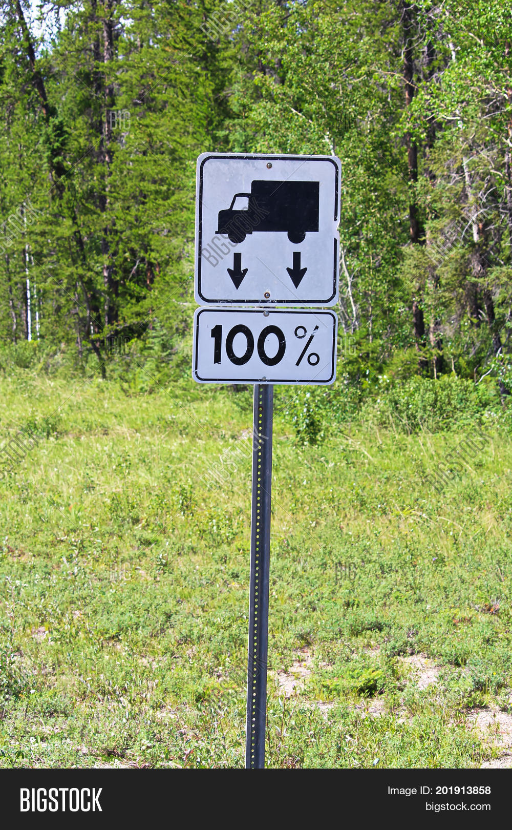 Imagen y foto Road Sign (prueba gratis) | Bigstock
