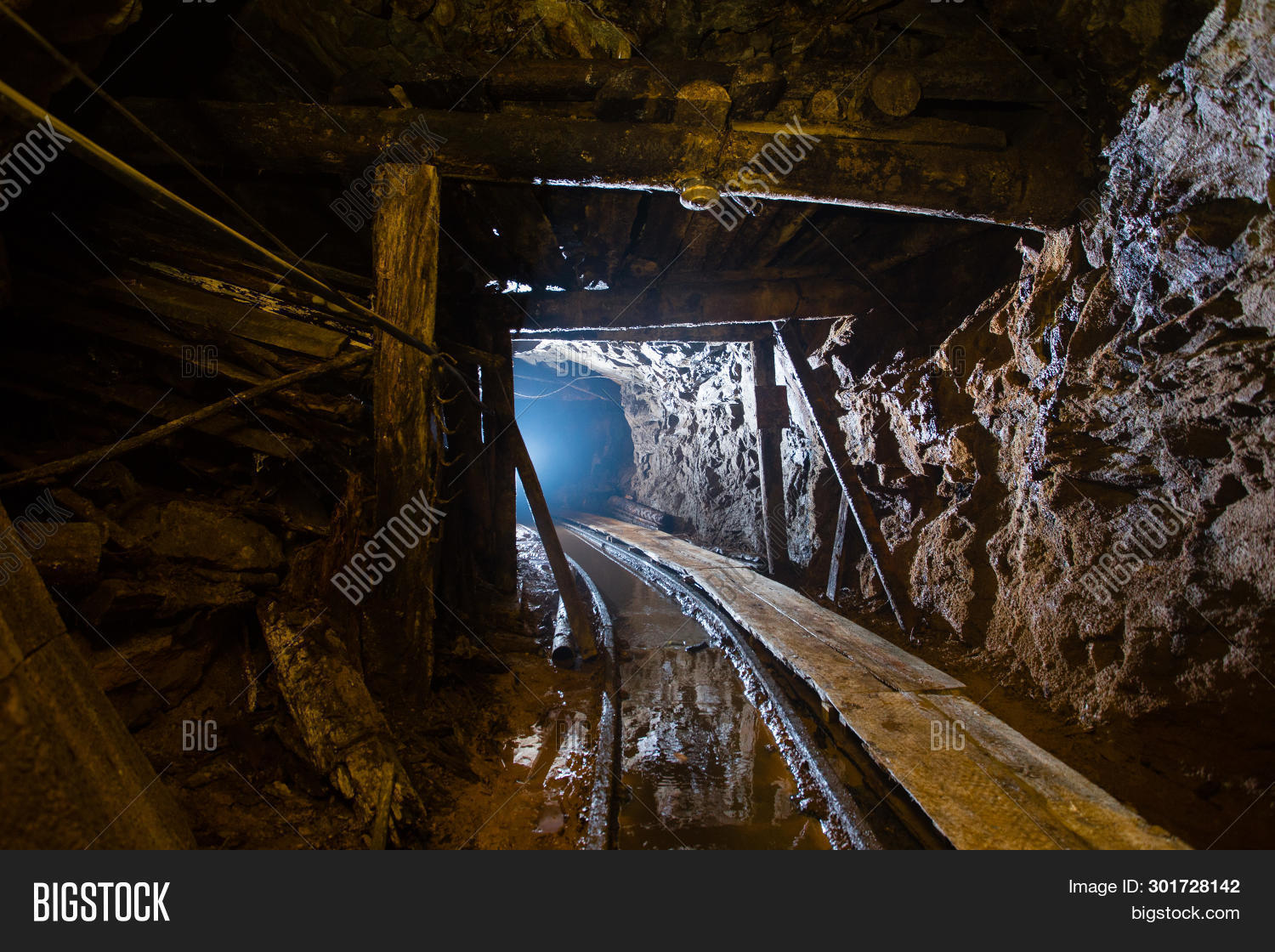 Underground Gold Mine Image & Photo (Free Trial) | Bigstock