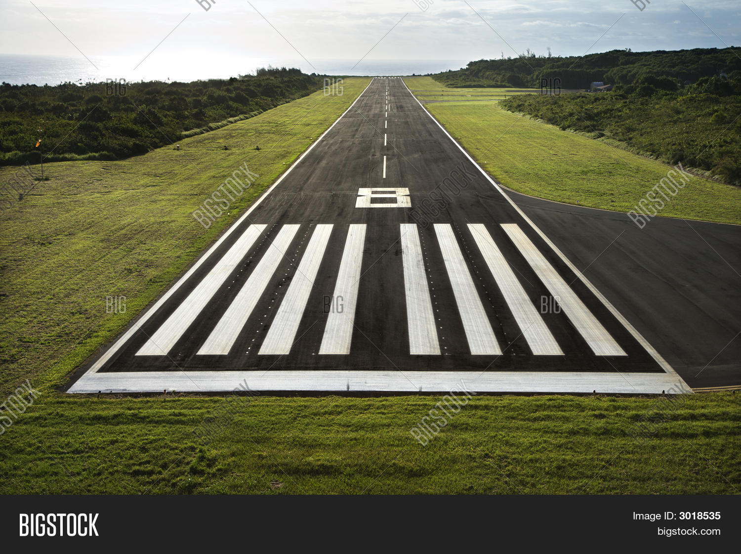 Airplane Runway Image & Photo (Free Trial) | Bigstock