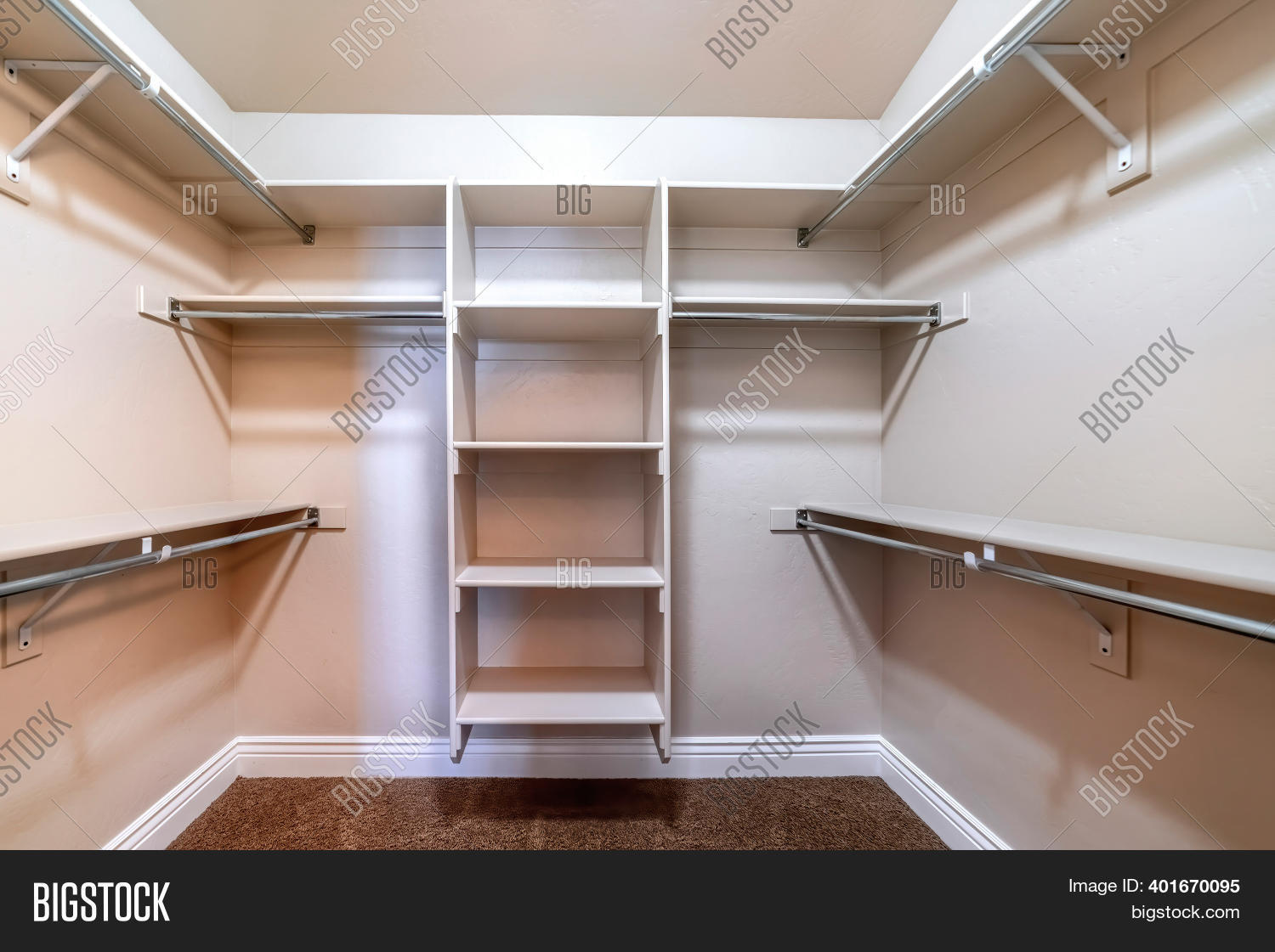 Walk Closet Empty Image & Photo (Free Trial) | Bigstock