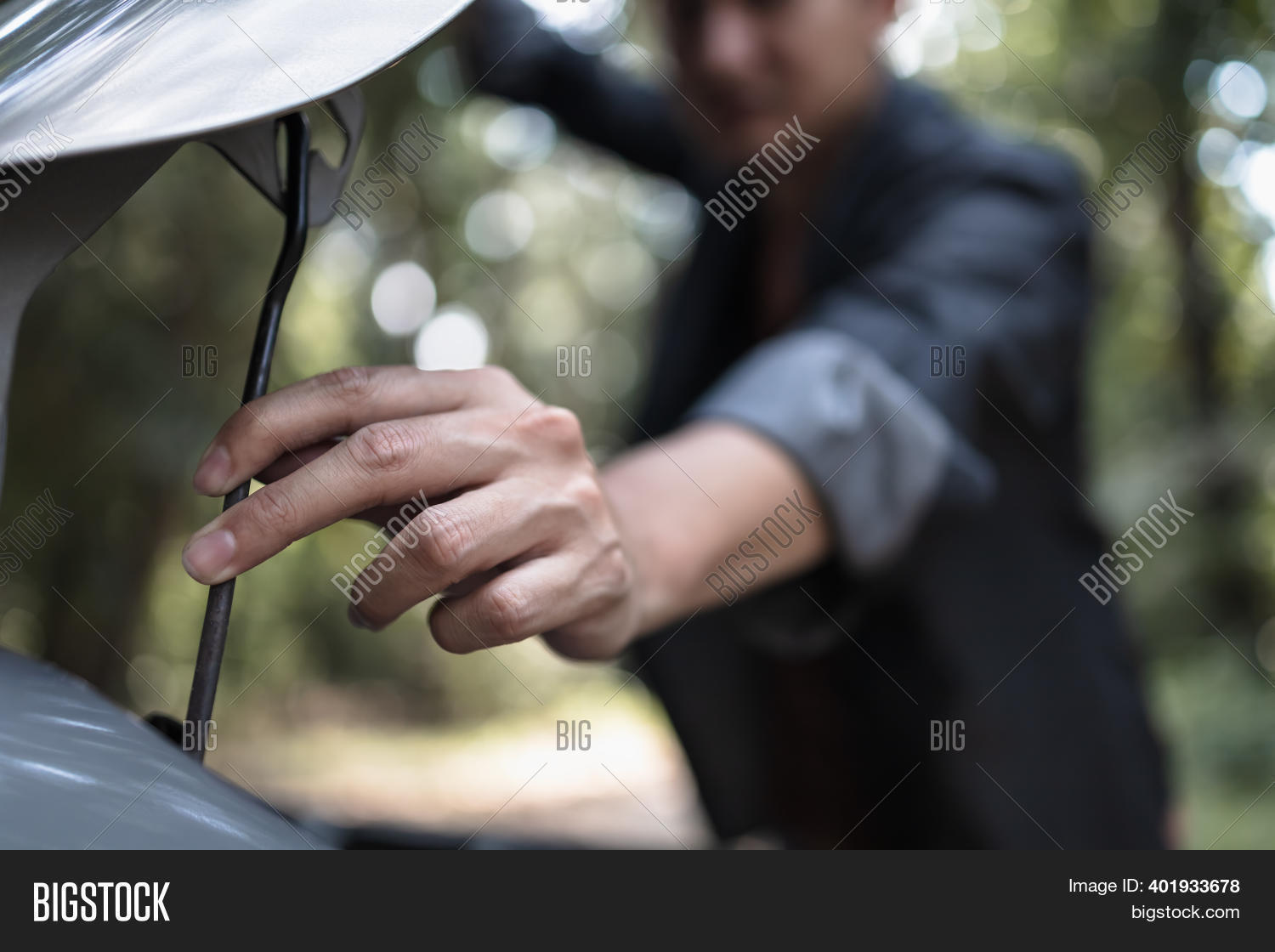 Man' Hand Open Hood Image & Photo (Free Trial) | Bigstock