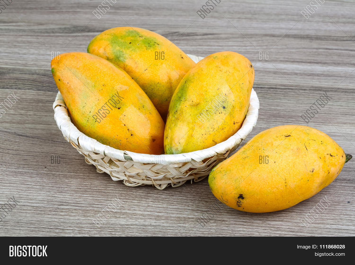 Ripe Yellow Mango Image & Photo (Free Trial) | Bigstock