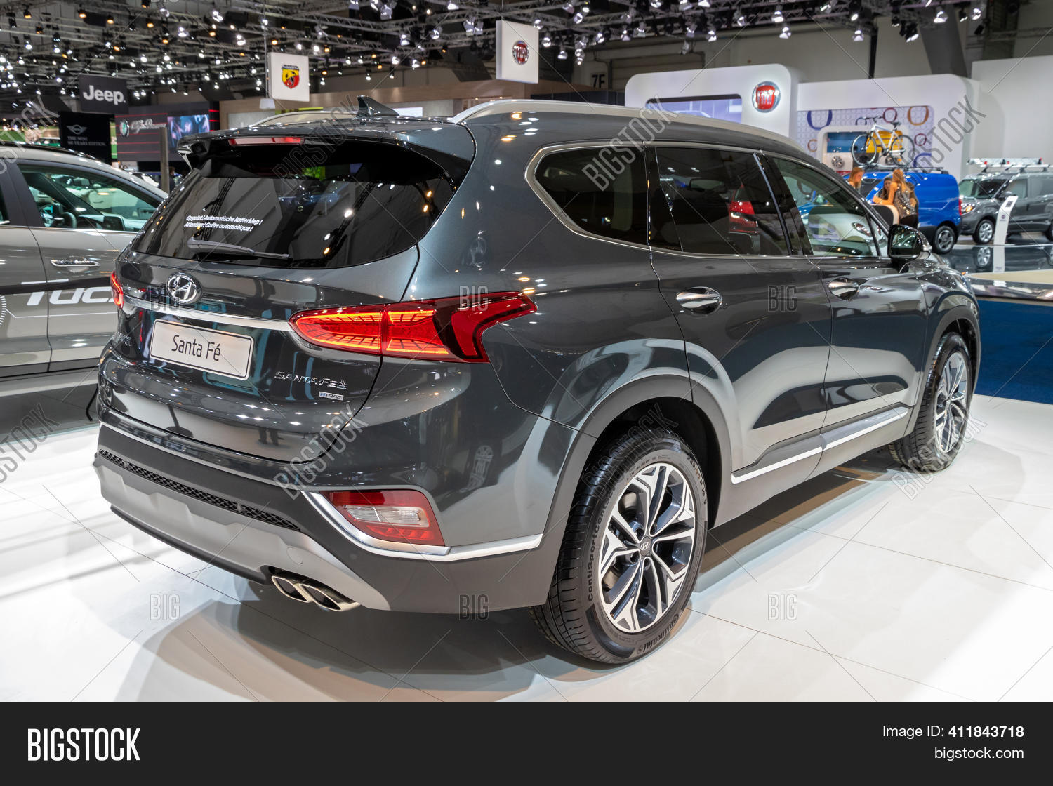 Hyundai Santa Fe Car Image & Photo (Free Trial) | Bigstock