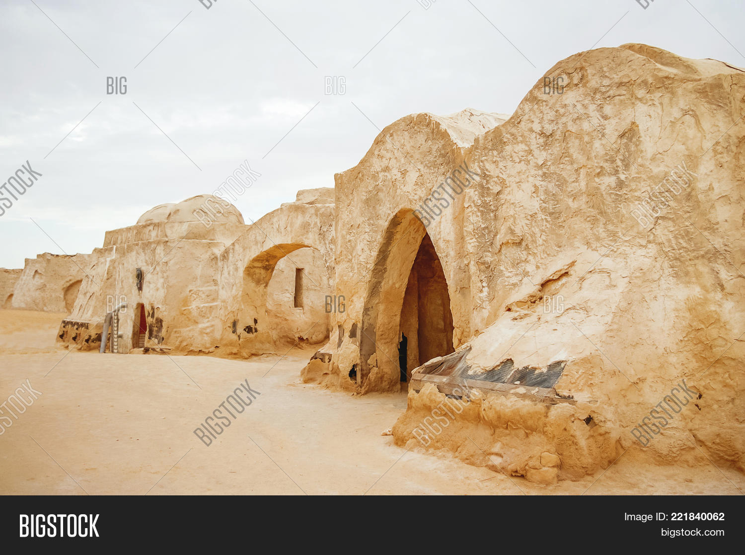 NEFTA, TUNISIA - Image & Photo (Free Trial) | Bigstock