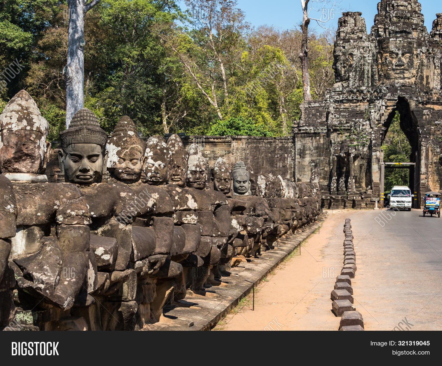 South Gate Angkor Thom Image & Photo (Free Trial) | Bigstock