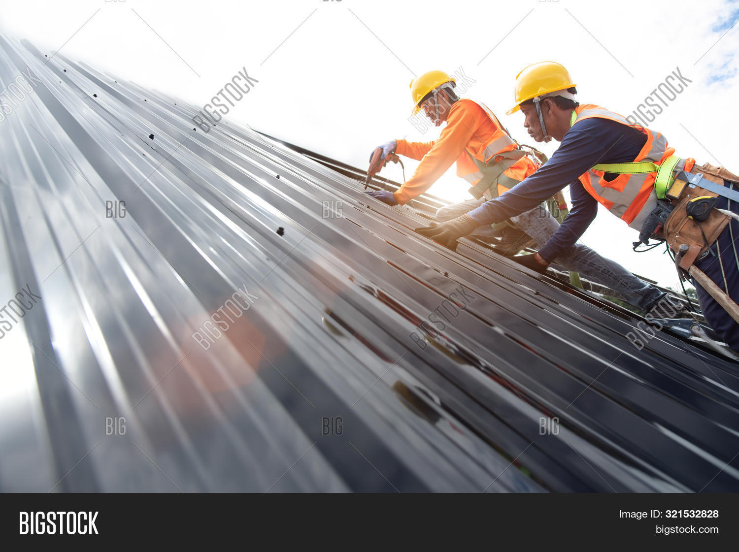 Technician Work Roof Image & Photo (Free Trial) | Bigstock
