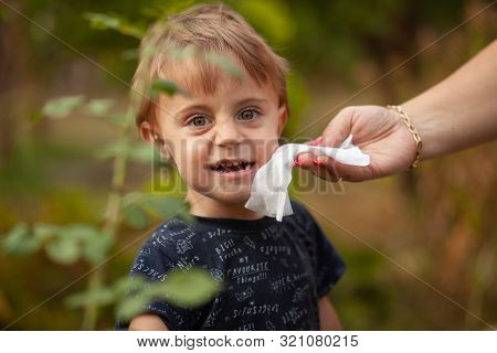Cleaning Smiling Baby Image & Photo (Free Trial) | Bigstock