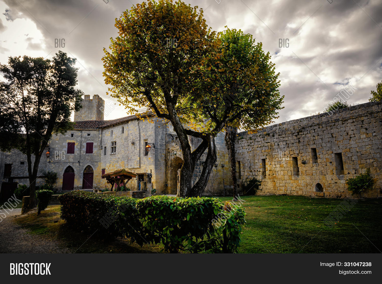 Larressingle, One Most Image & Photo (Free Trial) | Bigstock