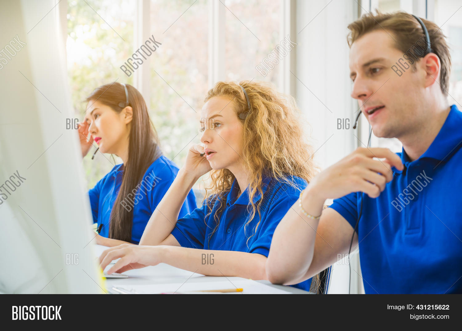 Customer Support Image & Photo (Free Trial) | Bigstock