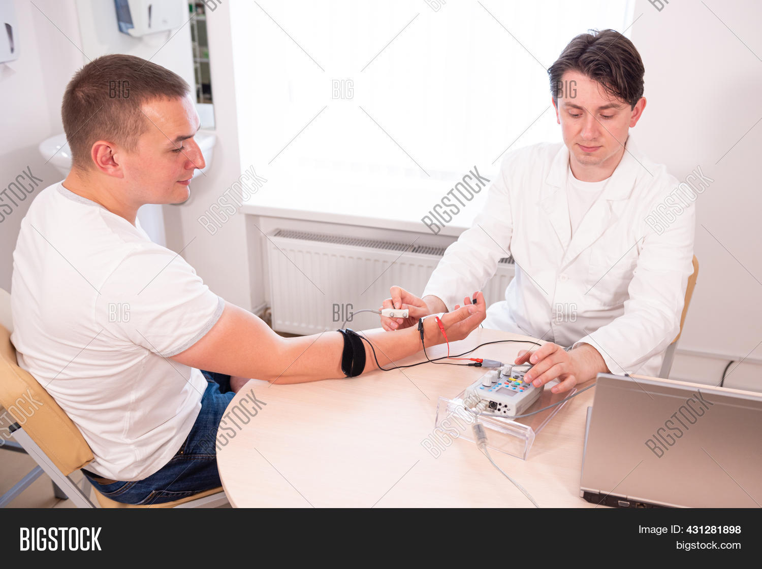 Patient Nerves Testing Image & Photo (Free Trial) | Bigstock