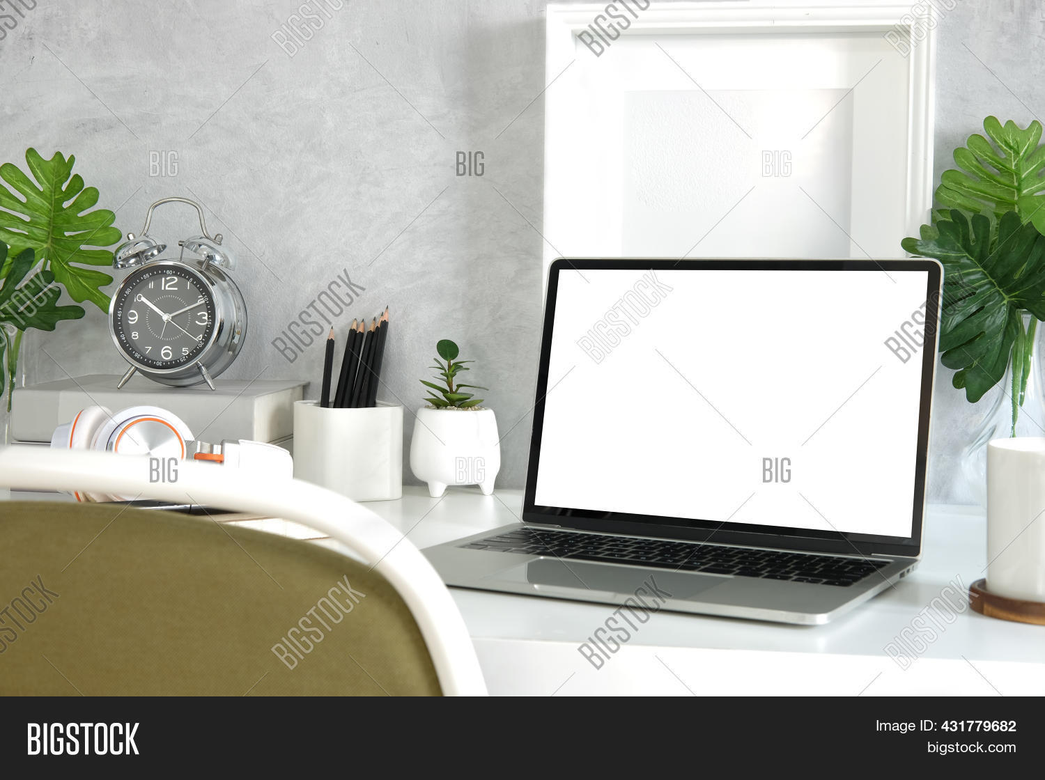 Front View Laptop Image & Photo (Free Trial) | Bigstock