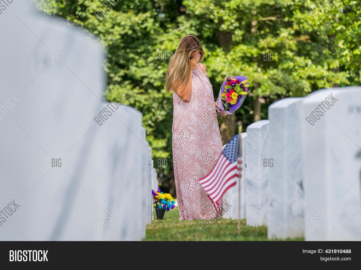 Young Bride Shows Her Image & Photo (Free Trial) | Bigstock