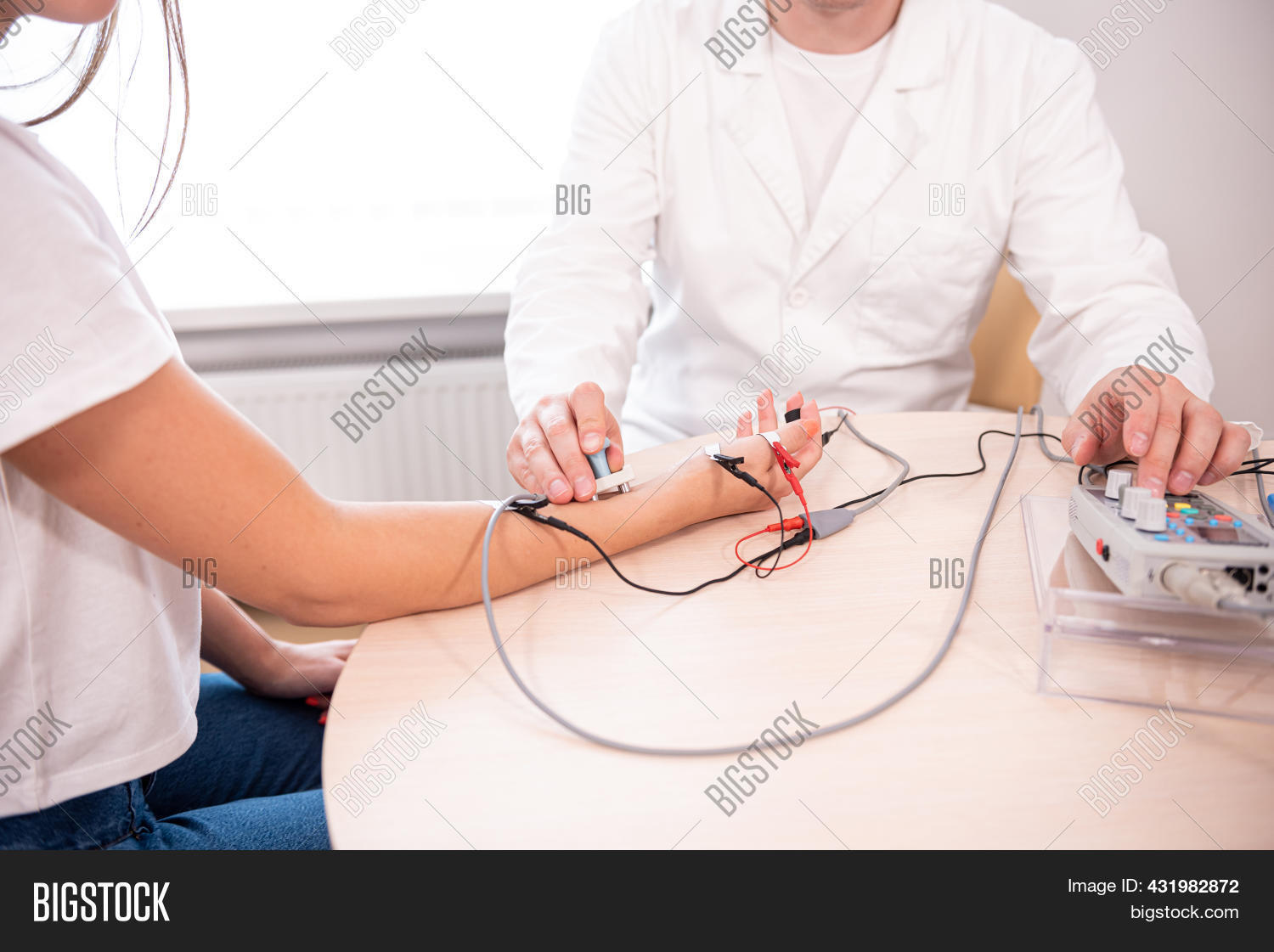 Patient Nerves Testing Image & Photo (Free Trial) | Bigstock