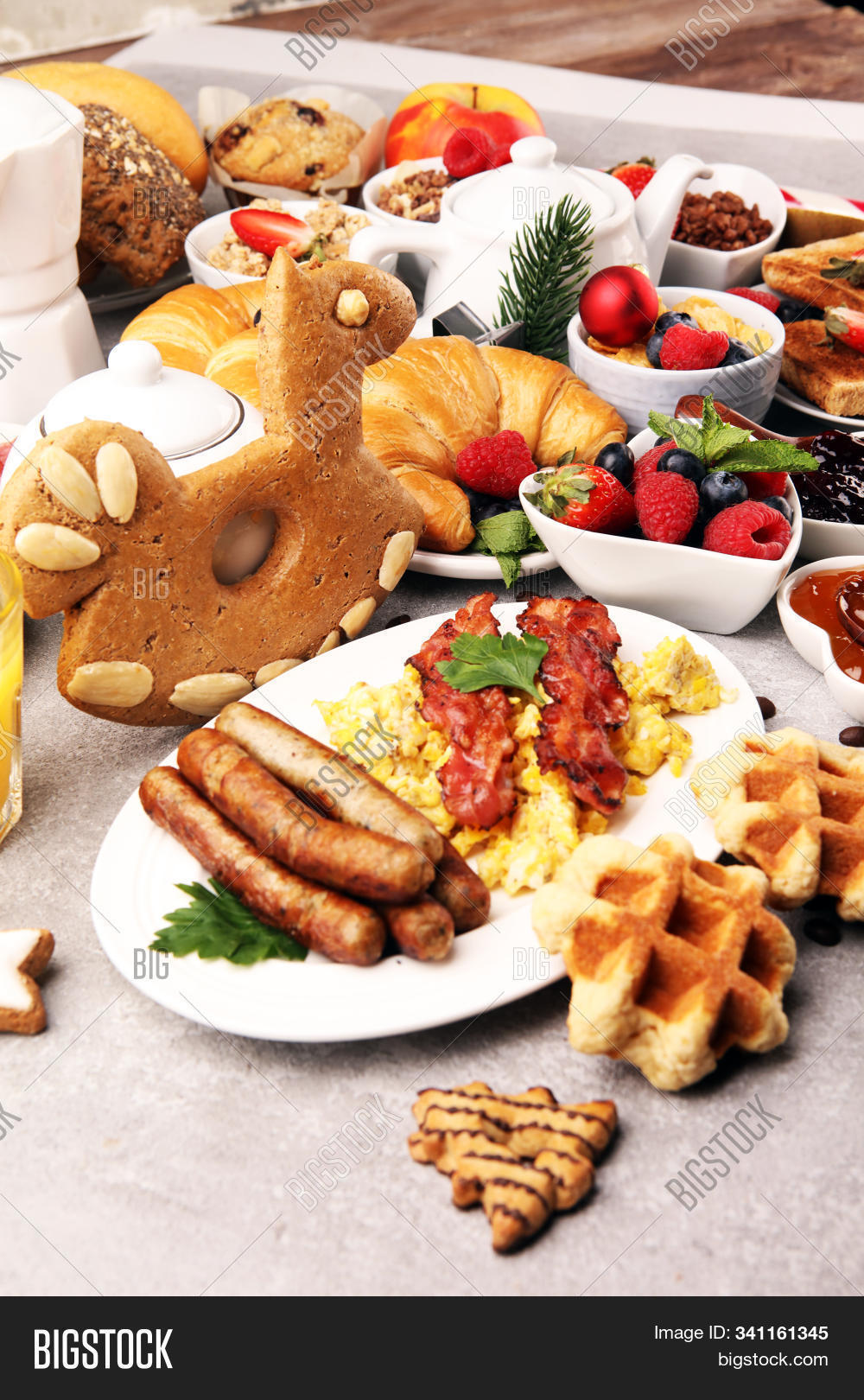 Imagen y foto Breakfast Served (prueba gratis) | Bigstock