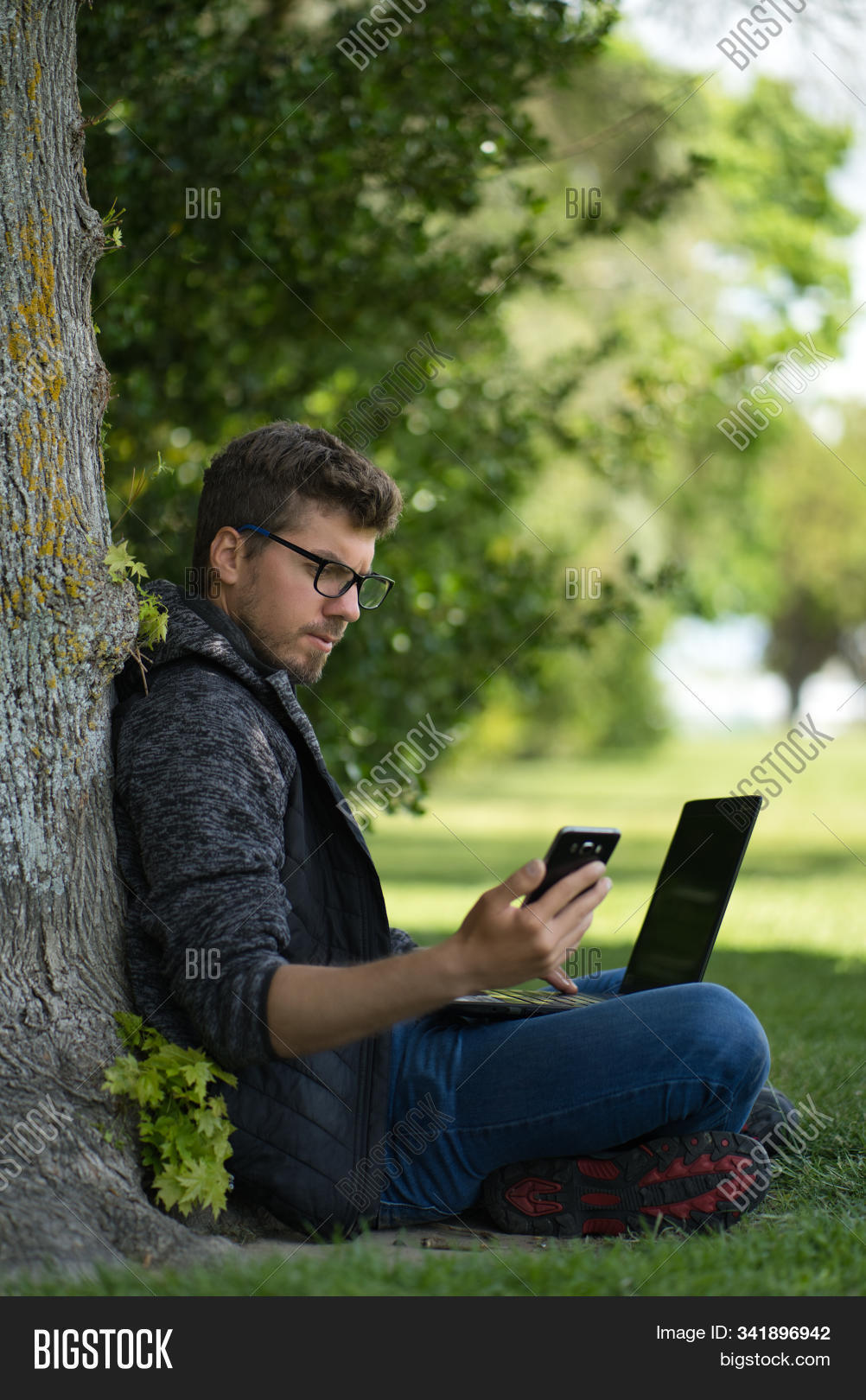 Young Caucasian Man Image & Photo (Free Trial) | Bigstock