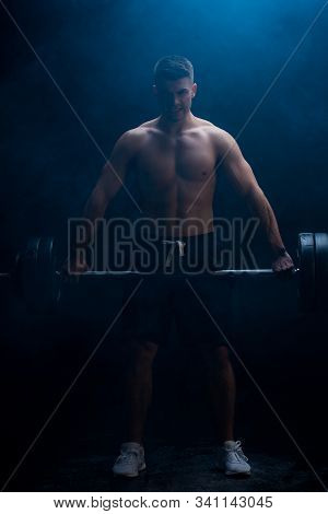 Sexy Muscular 图片和照片（免费试用） | Bigstock