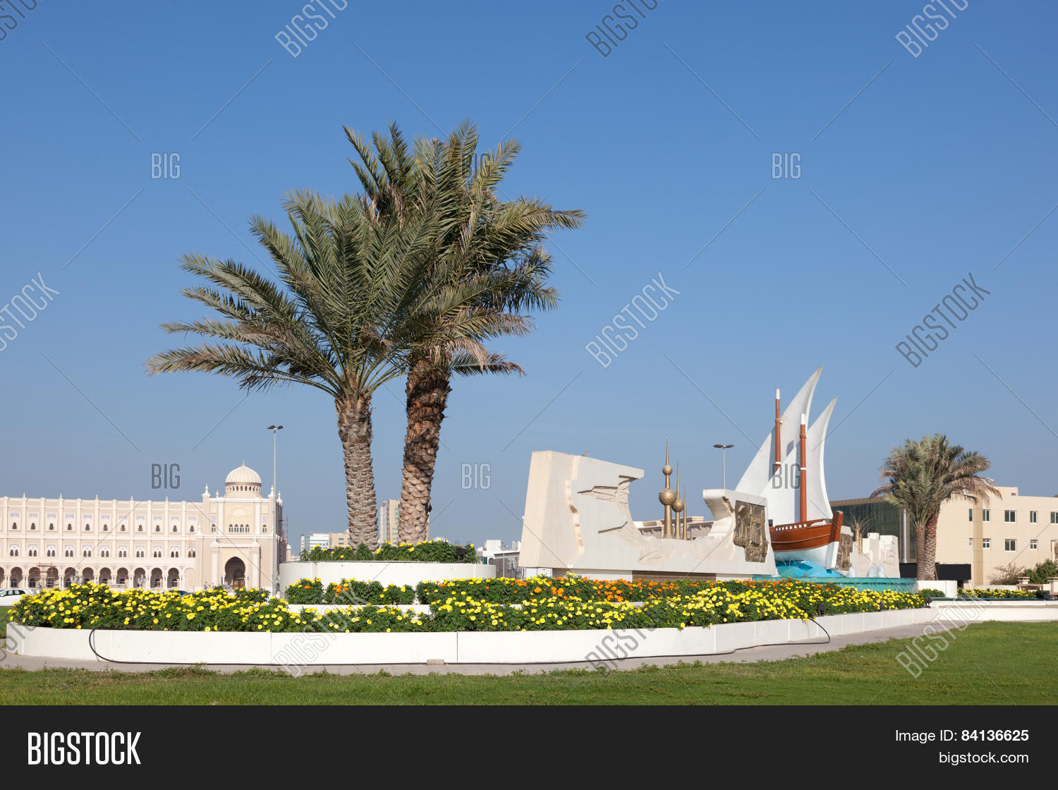 Kuwait Roundabout Image & Photo (Free Trial) | Bigstock