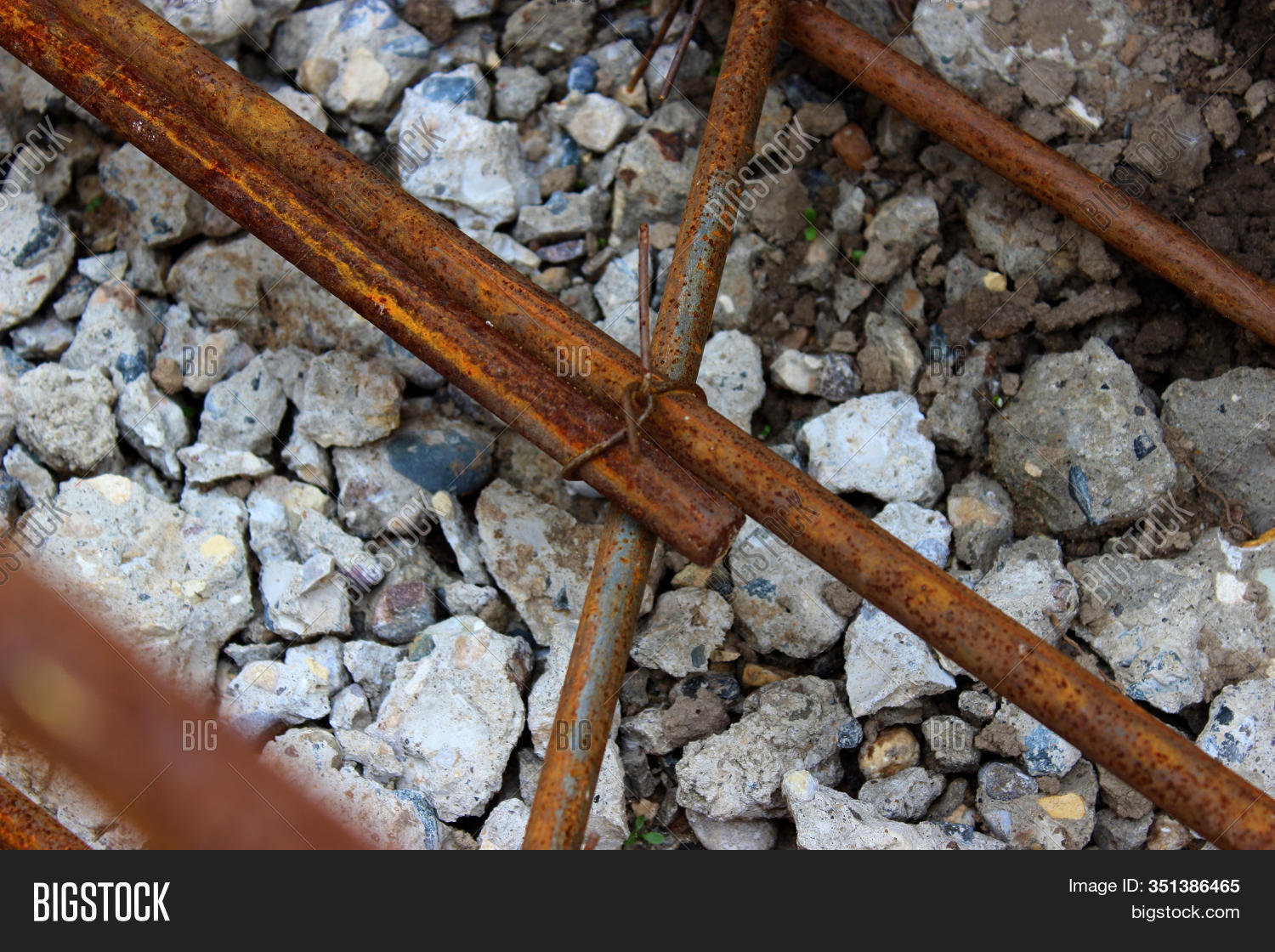 Reinforcing Steel Rod Image & Photo (Free Trial) | Bigstock