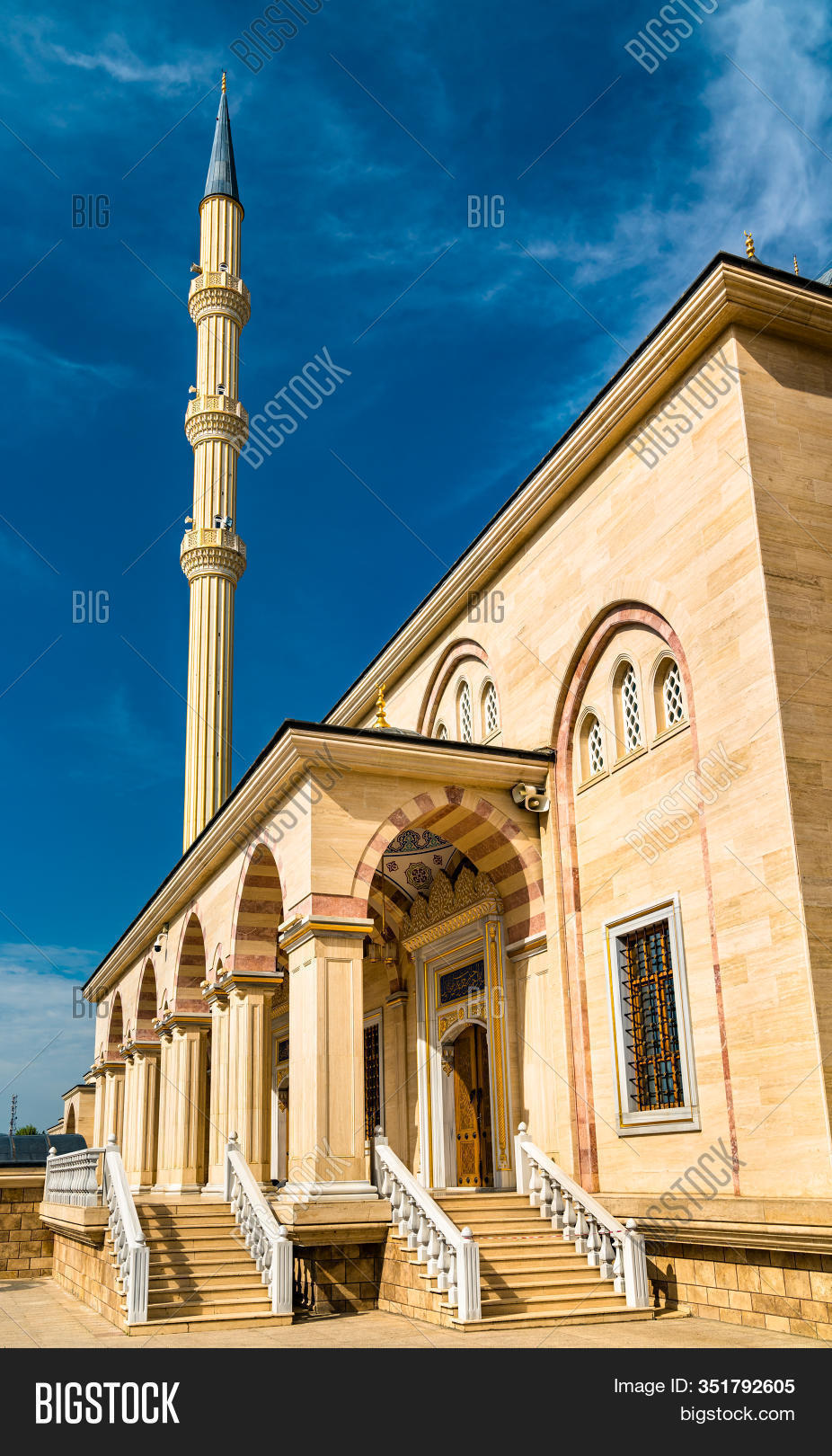 Akhmad Kadyrov Mosque Image & Photo (Free Trial) | Bigstock