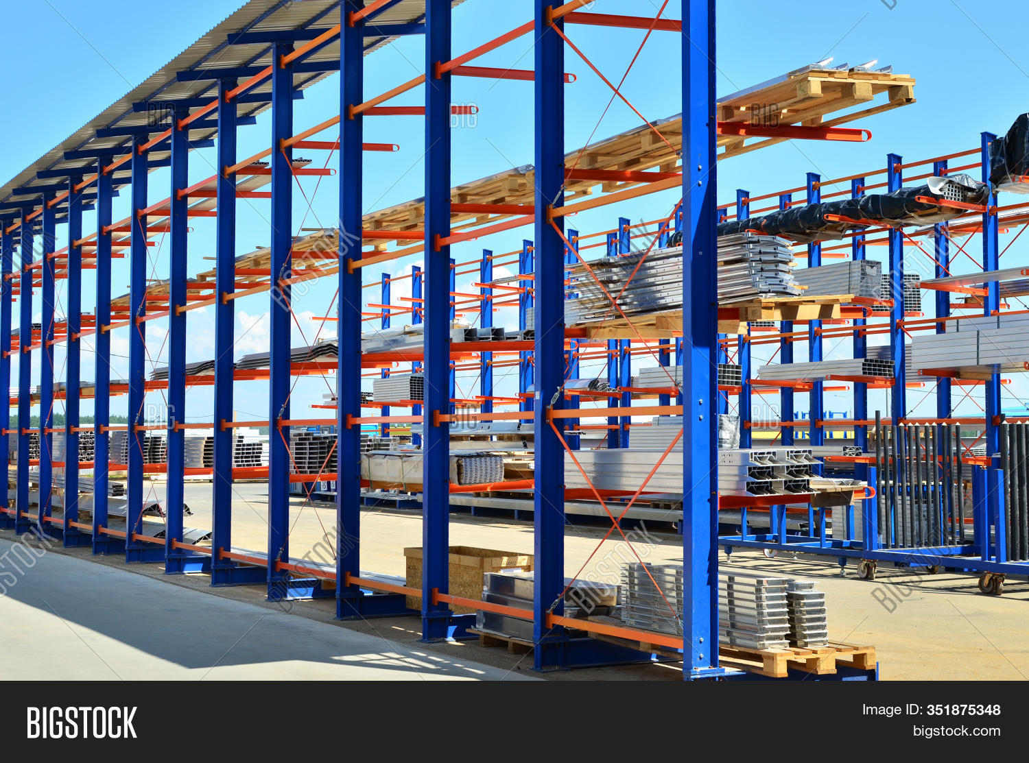 Warehouse Cantilever Image & Photo (Free Trial) | Bigstock