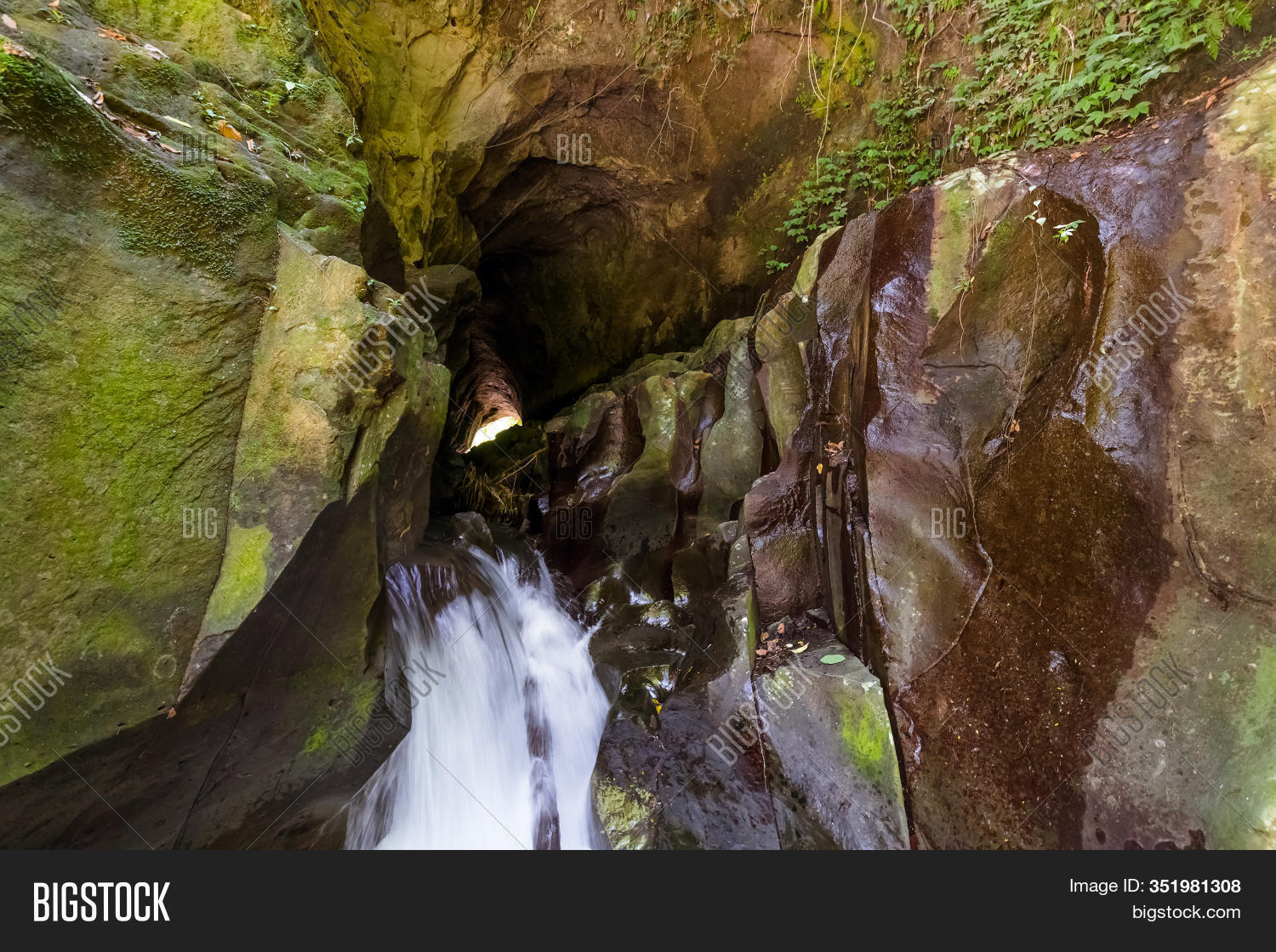 Cave Rang-Reng Image & Photo (Free Trial) | Bigstock