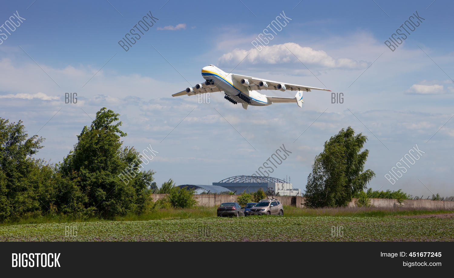Plane Antonov 225 -225 Image & Photo (Free Trial) | Bigstock