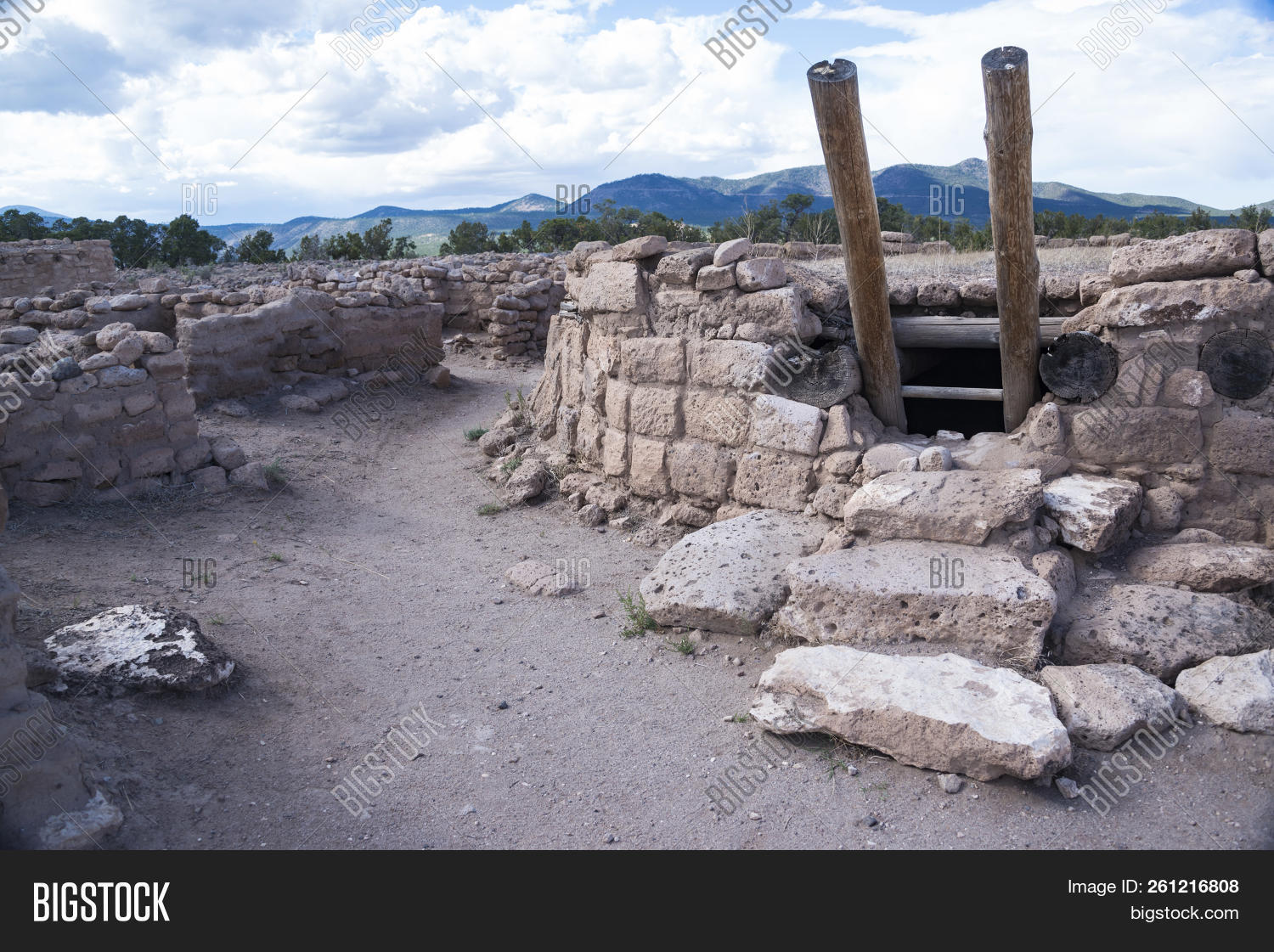 Kiva Entrance Image & Photo (Free Trial) | Bigstock