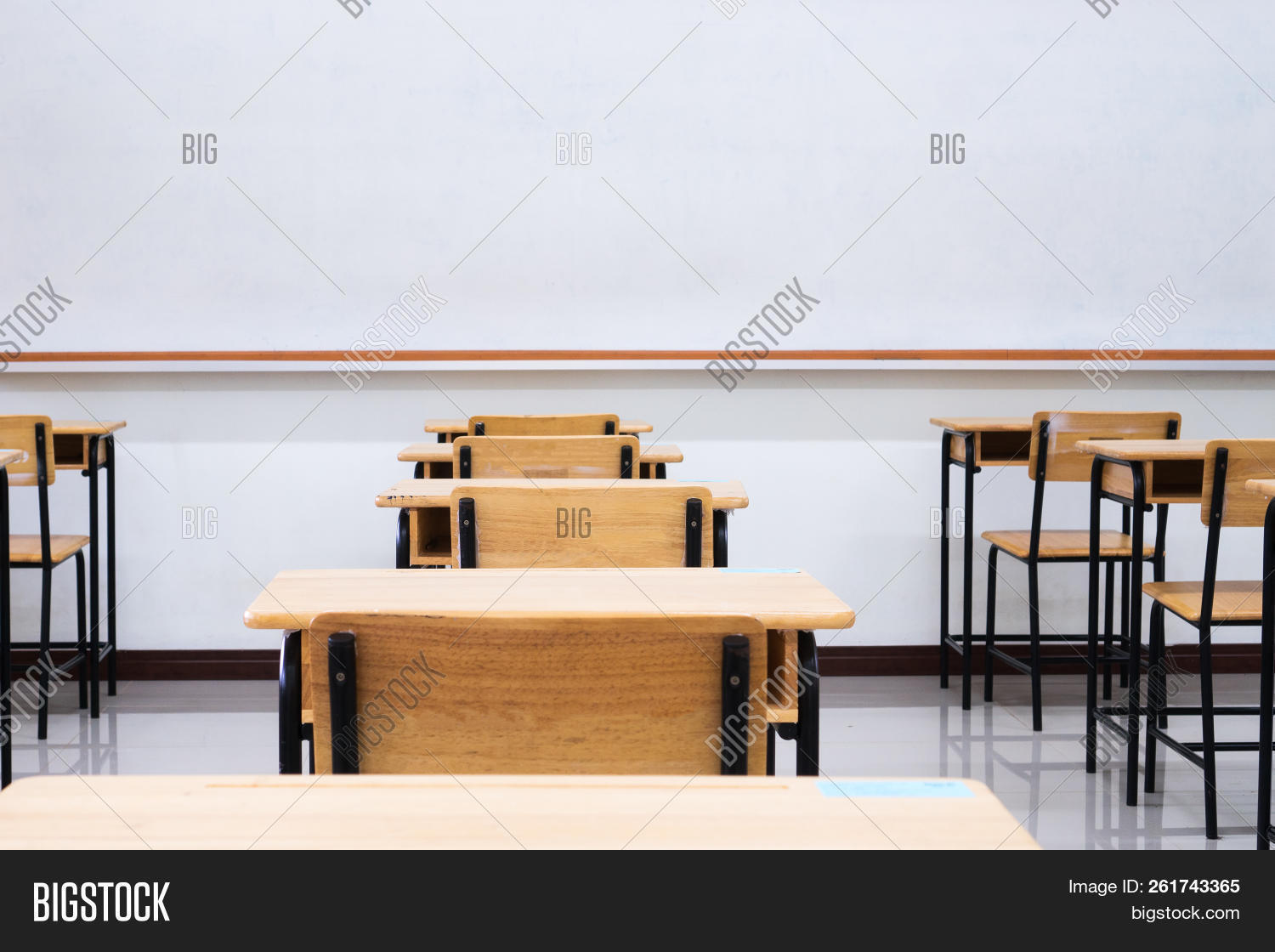 Empty School Classroom Image & Photo (Free Trial) | Bigstock