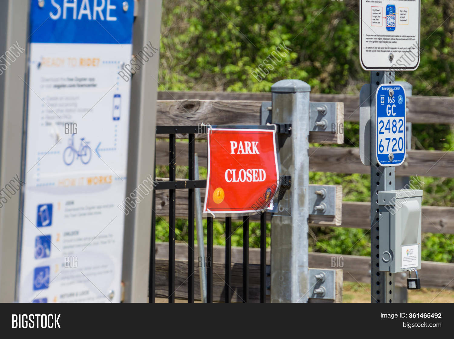 Park Closed Sign Cobb Image & Photo (Free Trial) | Bigstock