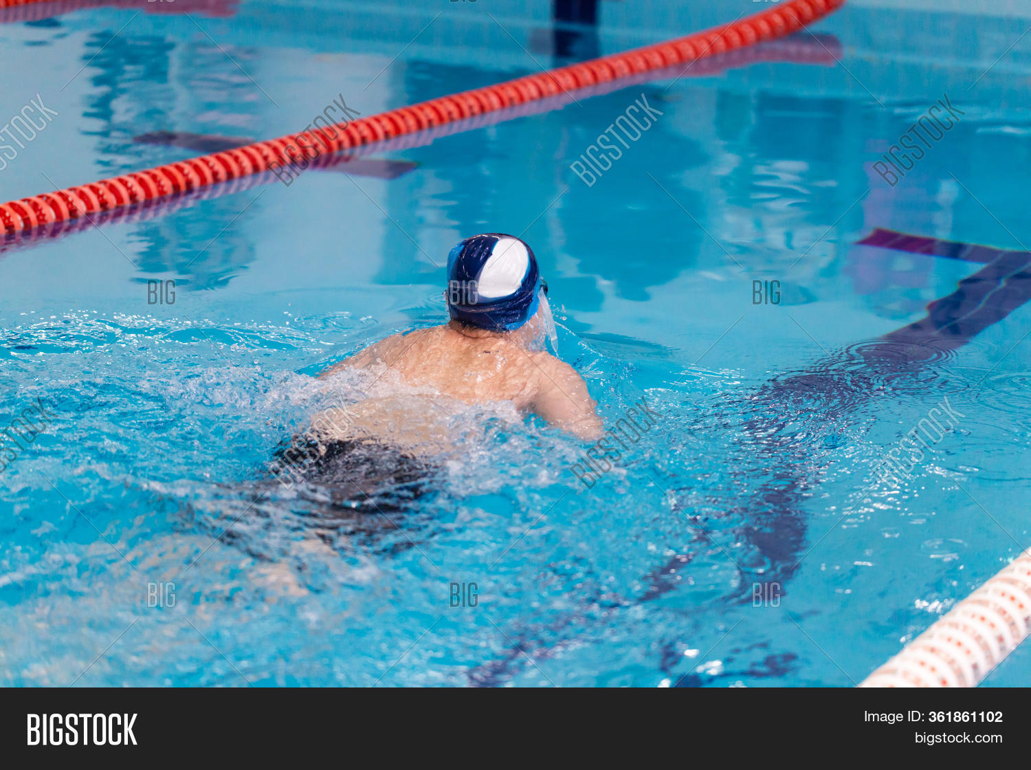 Swimming Pool Athlete Image & Photo (Free Trial) | Bigstock