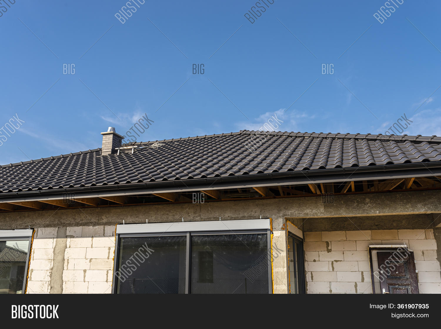 Roof Single-family Image & Photo (Free Trial) | Bigstock