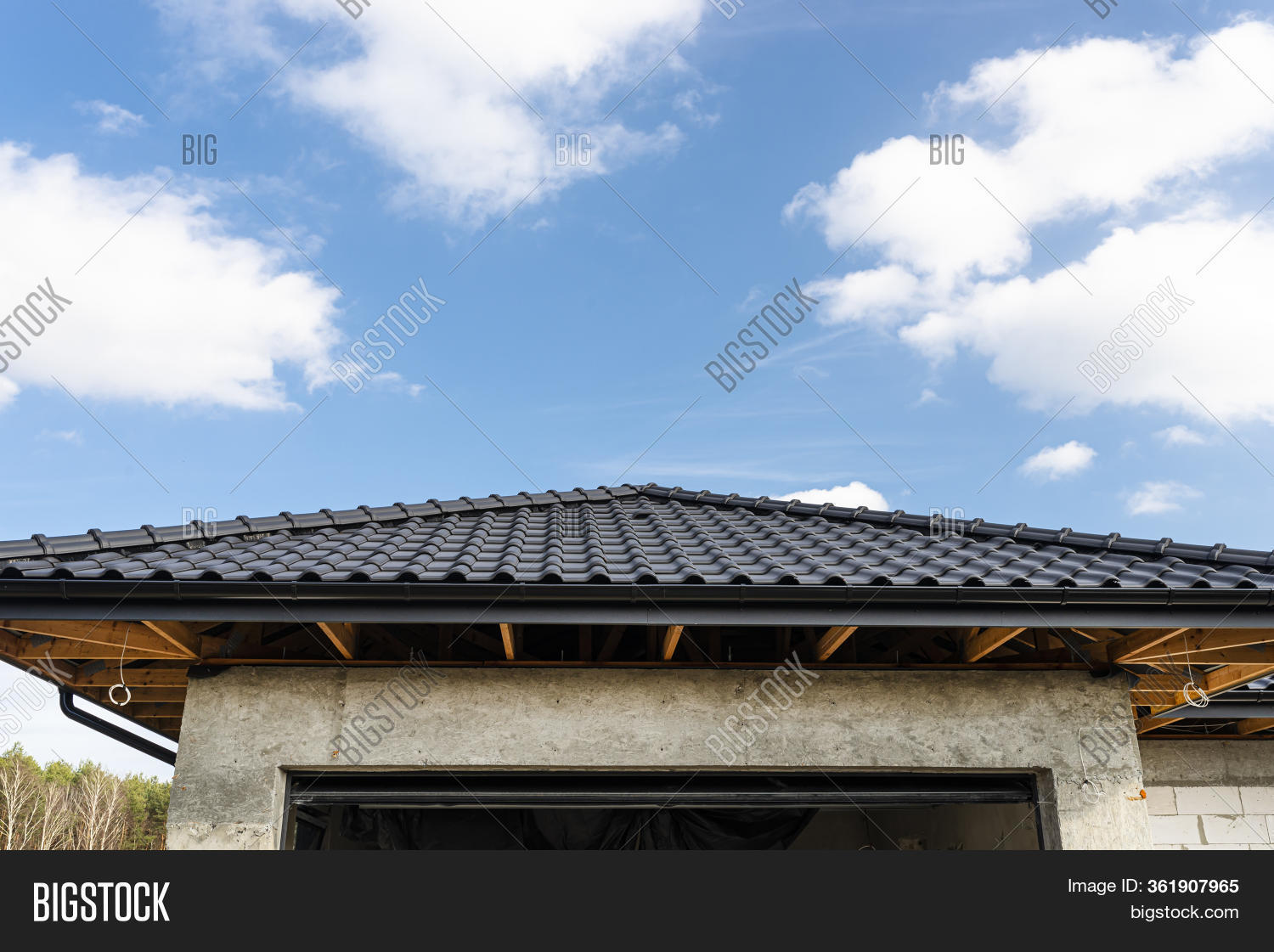 Roof Single-family Image & Photo (Free Trial) | Bigstock