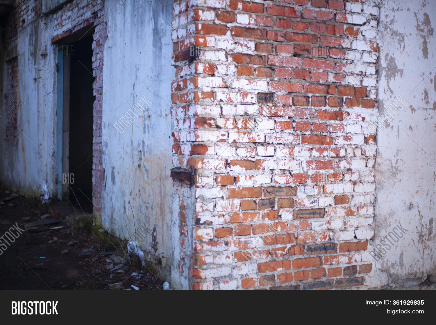 Destroyed Walls House Image & Photo (Free Trial) | Bigstock